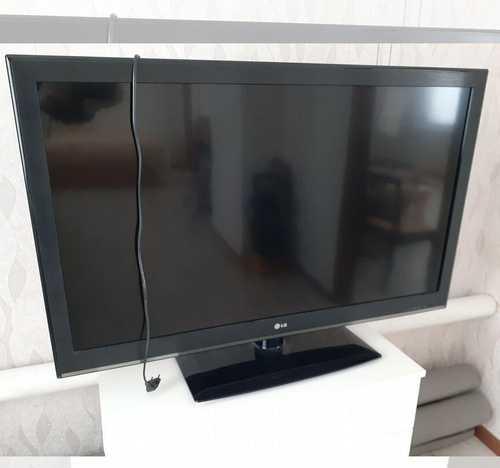 Телевизор LG -диагональ 42"