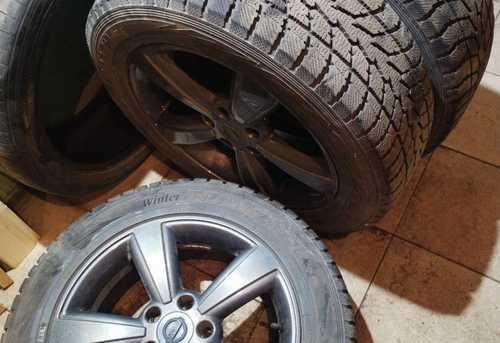 Toyo Winter Tranpath S1 215/60 R17