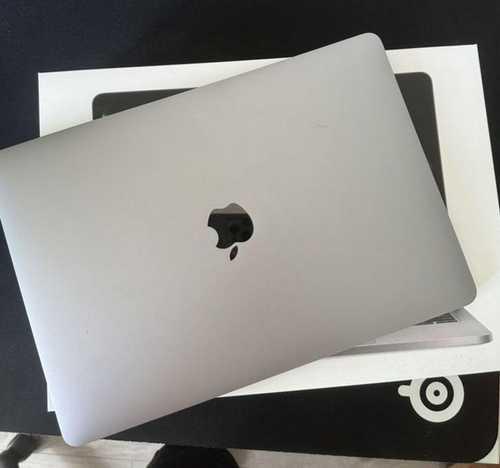 Apple MacBook pro 2020 m1 13 inch