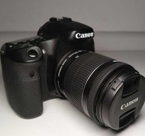 Canon eos 70d. Пробег 3200. С объективом