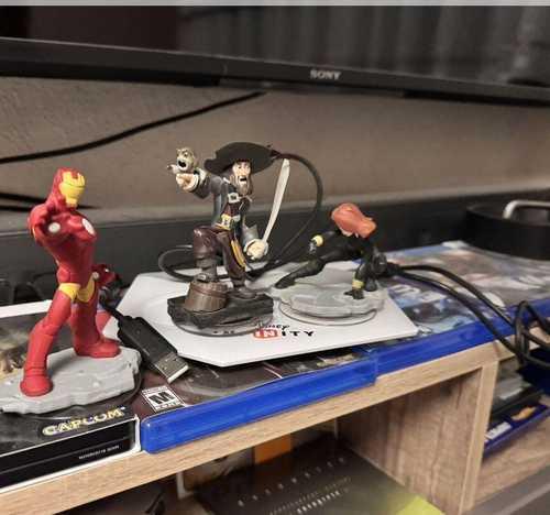 Disney infinity портал + фигурки