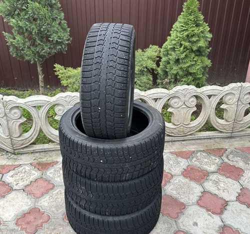 Pirelli Winter Ice Control 225/45 R17