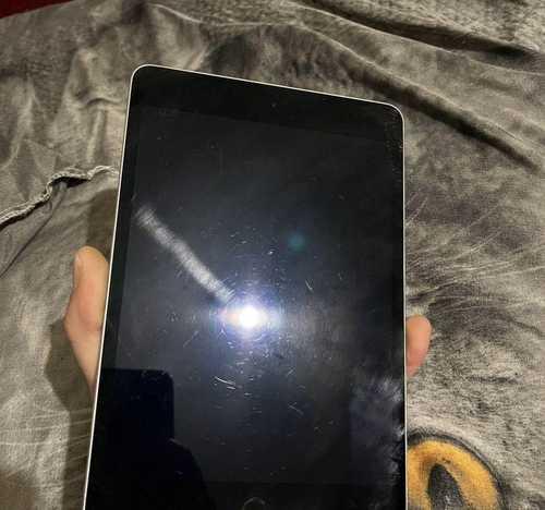 iPad mini 4 128gb