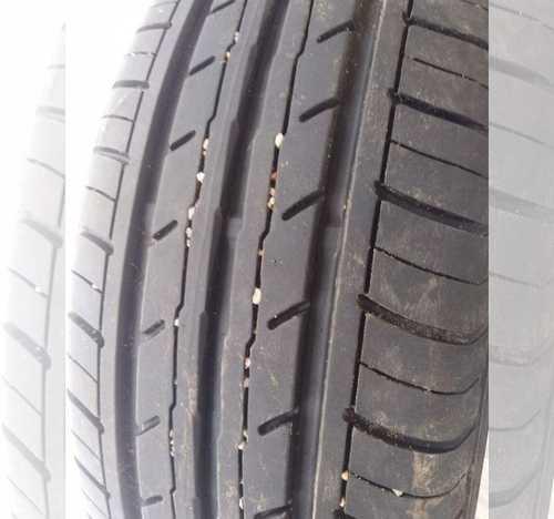 Yokohama BluEarth-ES ES32 185/60 R15