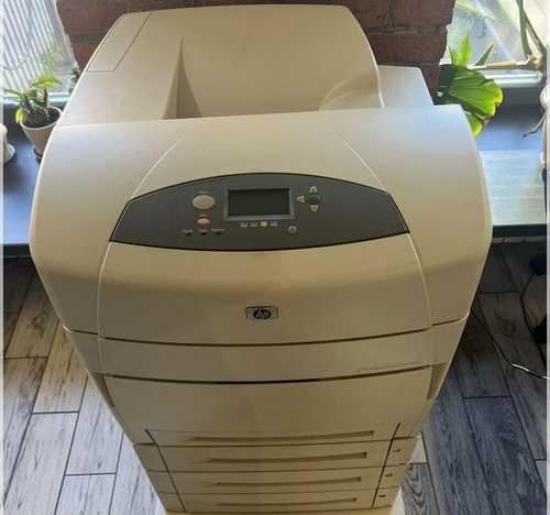 Принтер цветной HP Color LaserJet 5550dtn A3