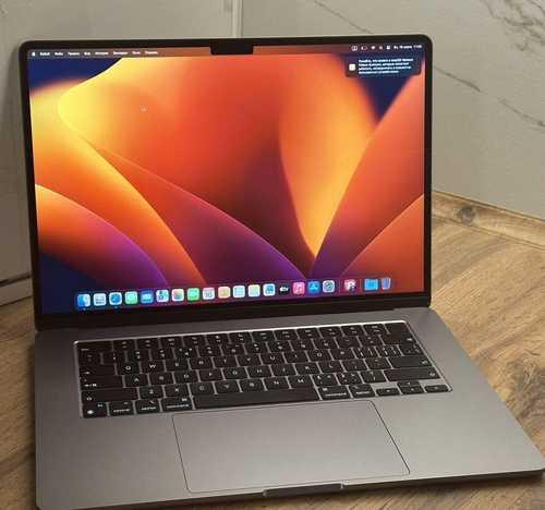 Macbook air 15 m2 8/256gb