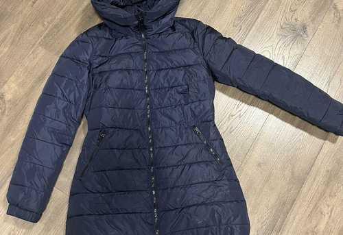 Женский пуховик Guess размер 42-44