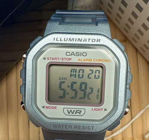 Женские наручные часы casio LA-20WHS-2A