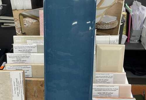 Синяя глянцевая керамическая плитка 10х40