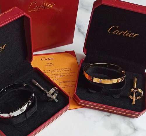 Браслет Cartier в подарочной упаковке