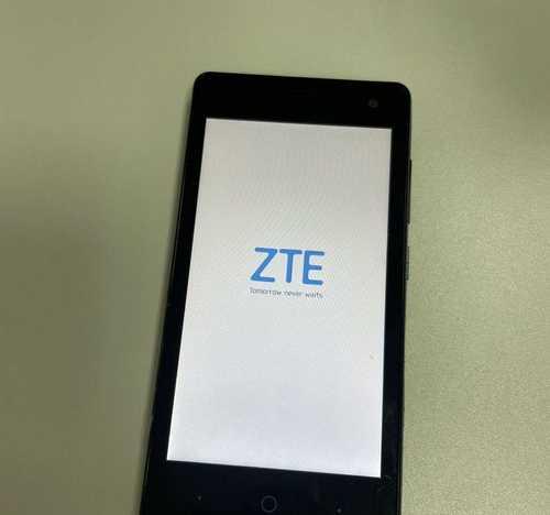 ZTE Blade, 512 МБ