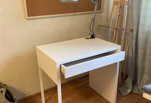 Письменный стол белый бу IKEA + лампа