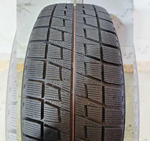 Bridgestone Blizzak Revo2 215/60 R17 96Q