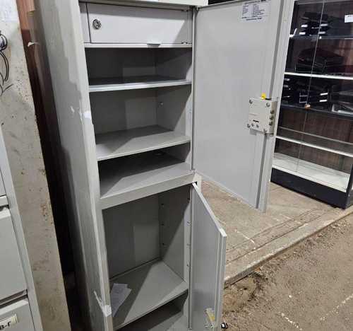 Шкаф металлический практик SL-150/2, 146х46х34, бу