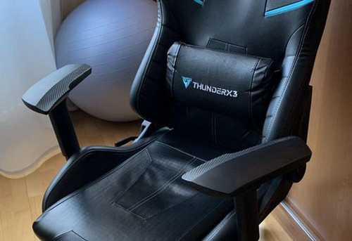 Игровое кресло ThunderX3 TC 5 черный