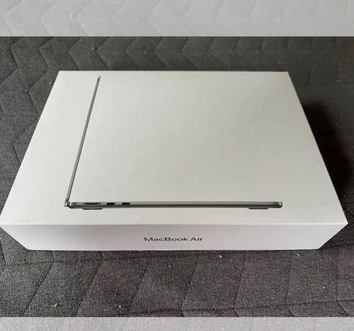 MacBook Air 13 m3 16 / 256