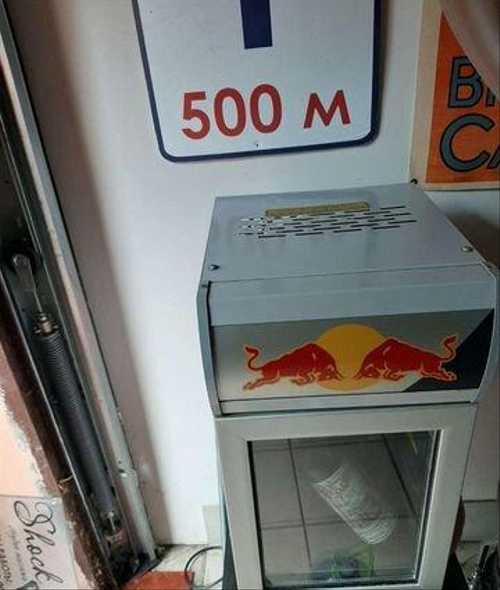 Продаю холодильник Red Bull