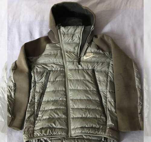 Пуховик Nike pro 12-13 лет
