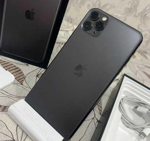 iPhone 11 Pro Max, 64 ГБ