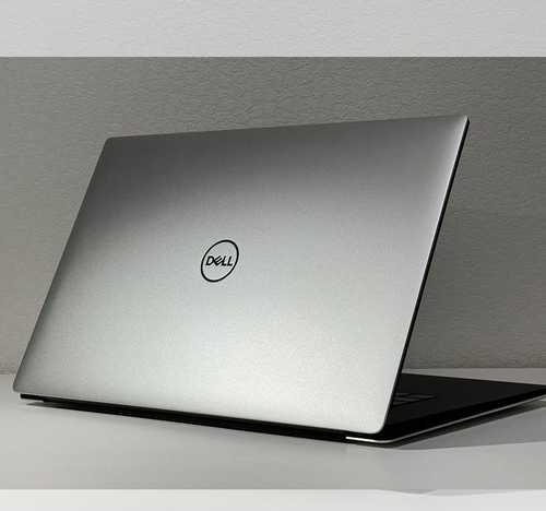 Ноутбук Dell XPS 15 9570