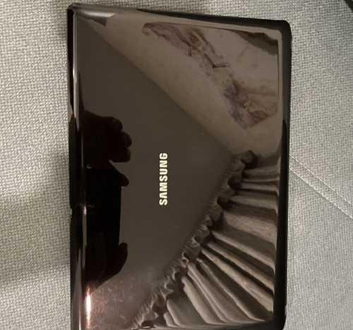 Нетбук Samsung NP-N110