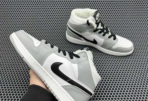 Кроссовки зимние Nike Air Jordan 1 High с мехом