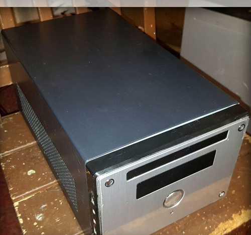 Корпус Mini-ITX 200x160x355 мм