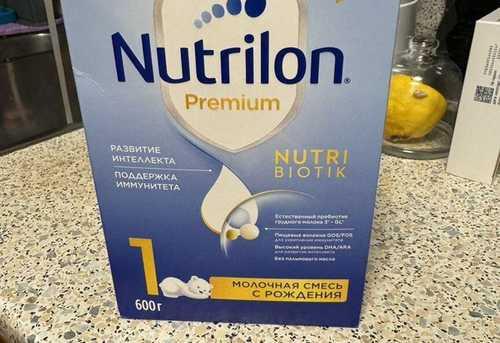 Молочная смесь Nutrilon Premium 1 с рождения