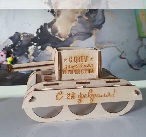 Танк из дерева