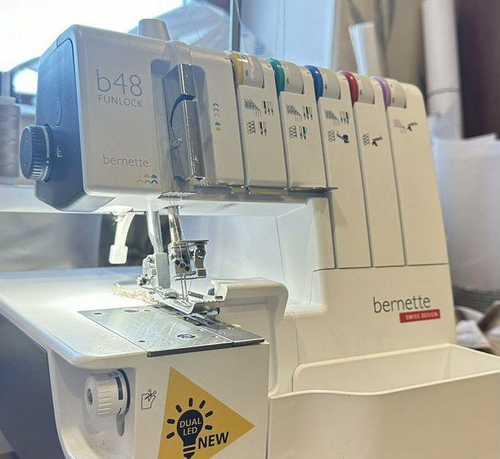 Коверлок (оверлок) Bernina Bernette Funlock B48