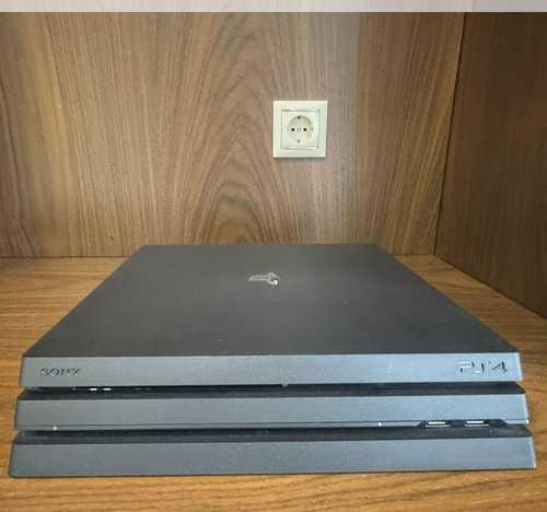 Sony playstation 4 pro 1tb