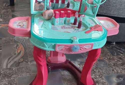 Детский туалетный столик с зеркалом и стул