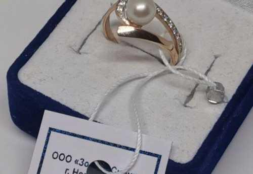 Золотое кольцо с жемчугом 2,68