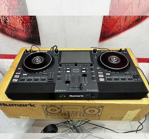 Dj контролер Numark Mixstream Pro  