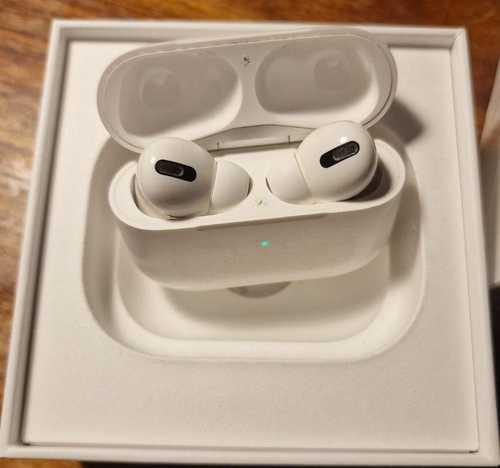 Беспроводные наушники Apple Airpods Pro 1