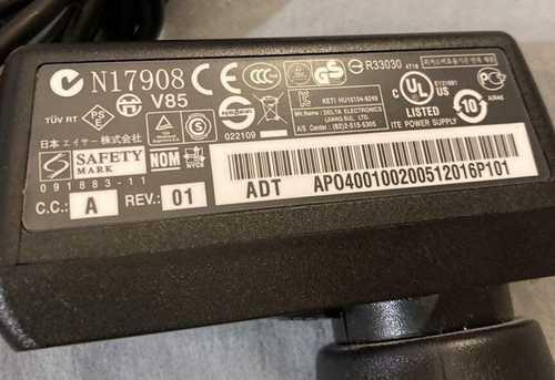 Блок питания к нетбуку Acer Aspire One D270