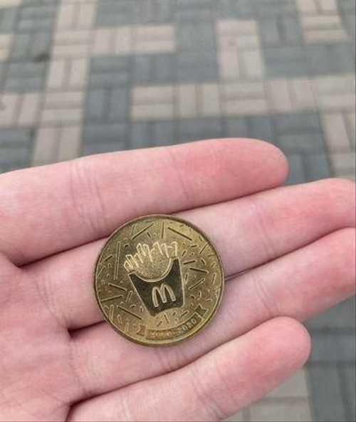 Юбилейная монета Макдоналдс 30 лет