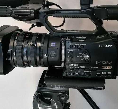 Видеокамера Sony HVR-Z7E