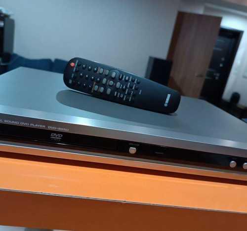 Yamaha dvd s557 CD dvd player