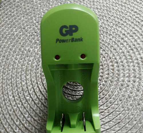 Зарядное устройство GP PowerBank s360