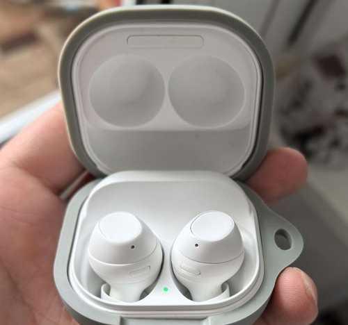 Беспроводные наушники samsung galaxy buds fe