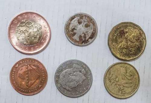 Коллекция монет и купюр