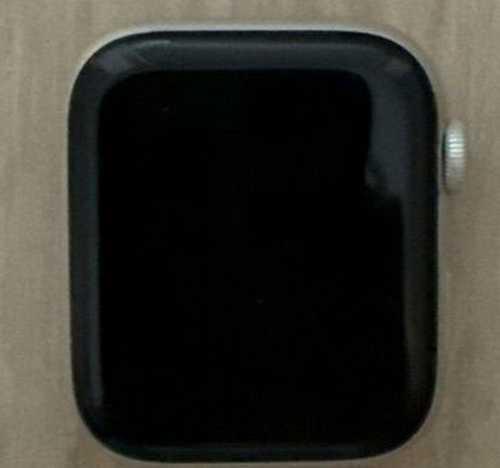 Часы apple watch 4 44 mm на запчасти