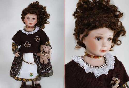 Фарфоровая кукла Карина
