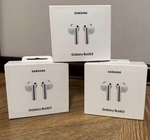 Новые Samsung Galaxy Buds 3 белые