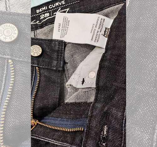 Джинсы женские levis размер 28*32