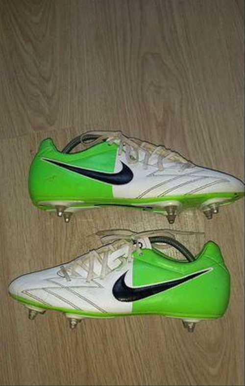 Футбольные бутсы Nike Total 90 Laser IV