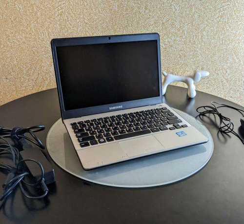 Ультракомпактный ноутбук Samsung np300u1a