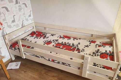 Кровать деревянная бу