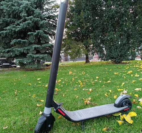 Электросамокат Ninebot KickScooter ES1